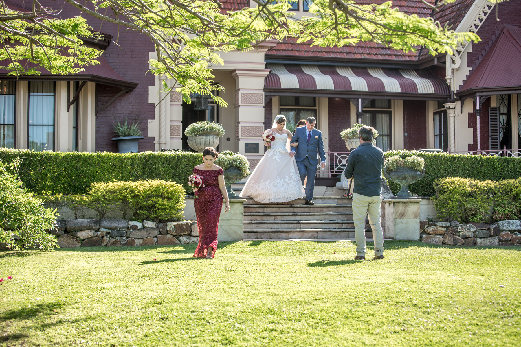 A Brisbane wedding at Shafston House and Rydges Southbank – Orange ...